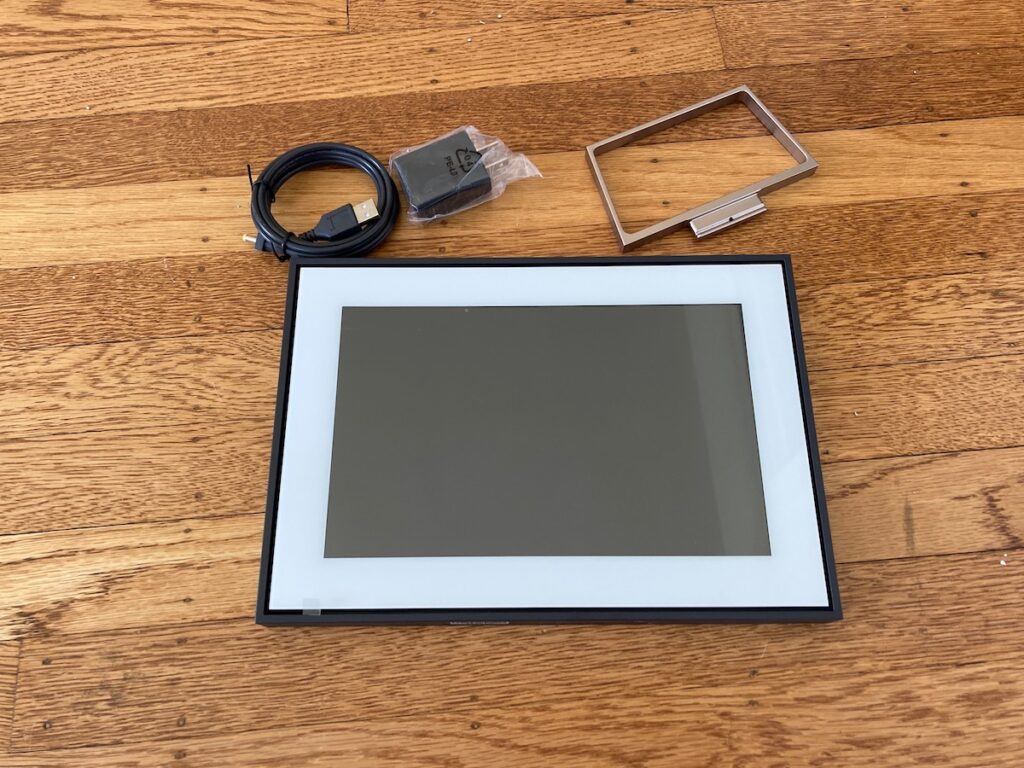 Loop Digital Frame - Tech-enhanced Life